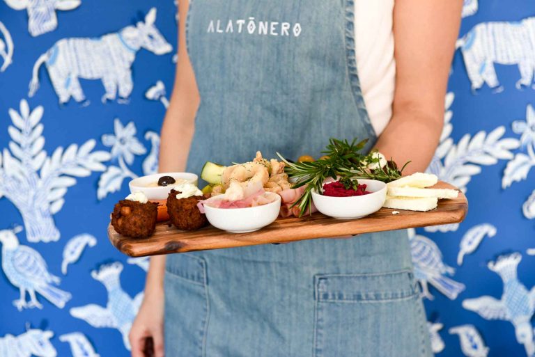 Alatonero, McCrae - Love the Peninsula