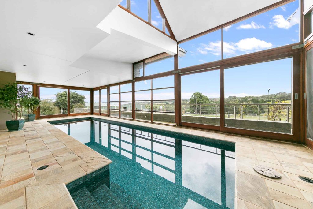 Benton’s Road Vet - Love the Peninsula