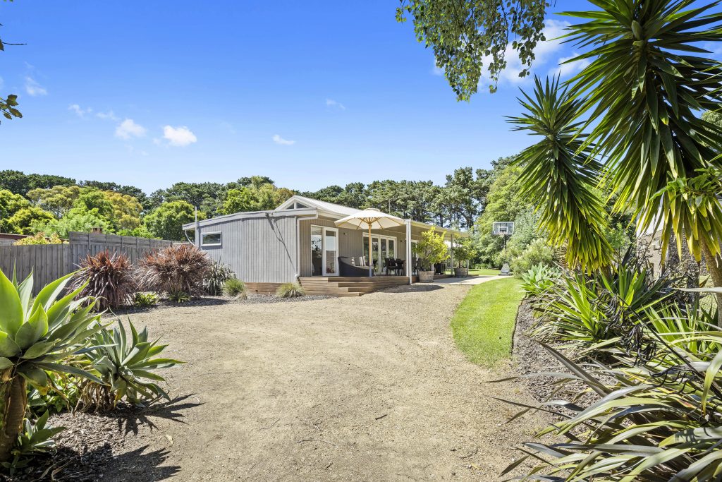 Point Leo Retreat - Love the Peninsula